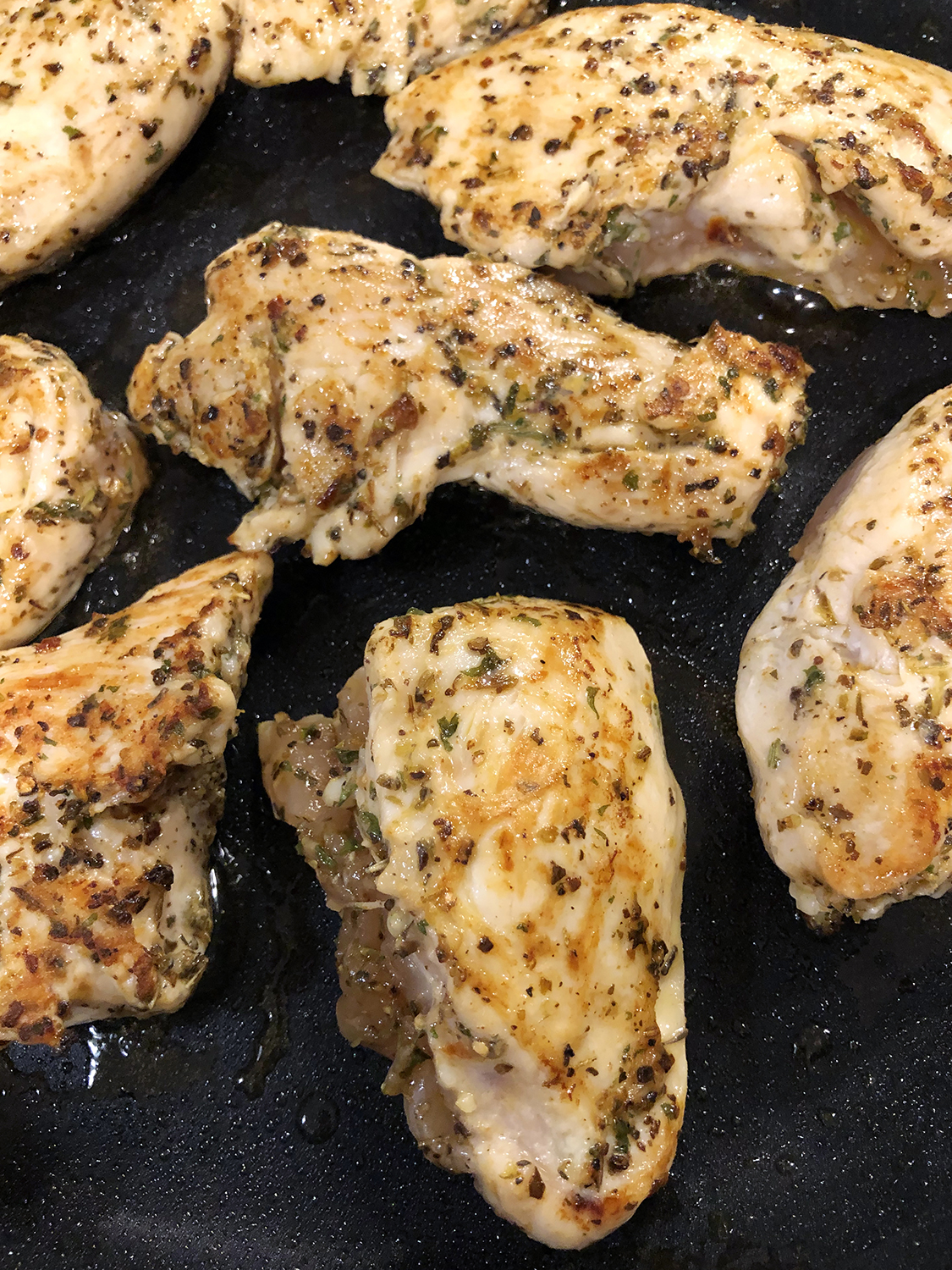 Tuscan Chicken with a Roasted Roma Tomato & Red Pepper Cream Sauce ...